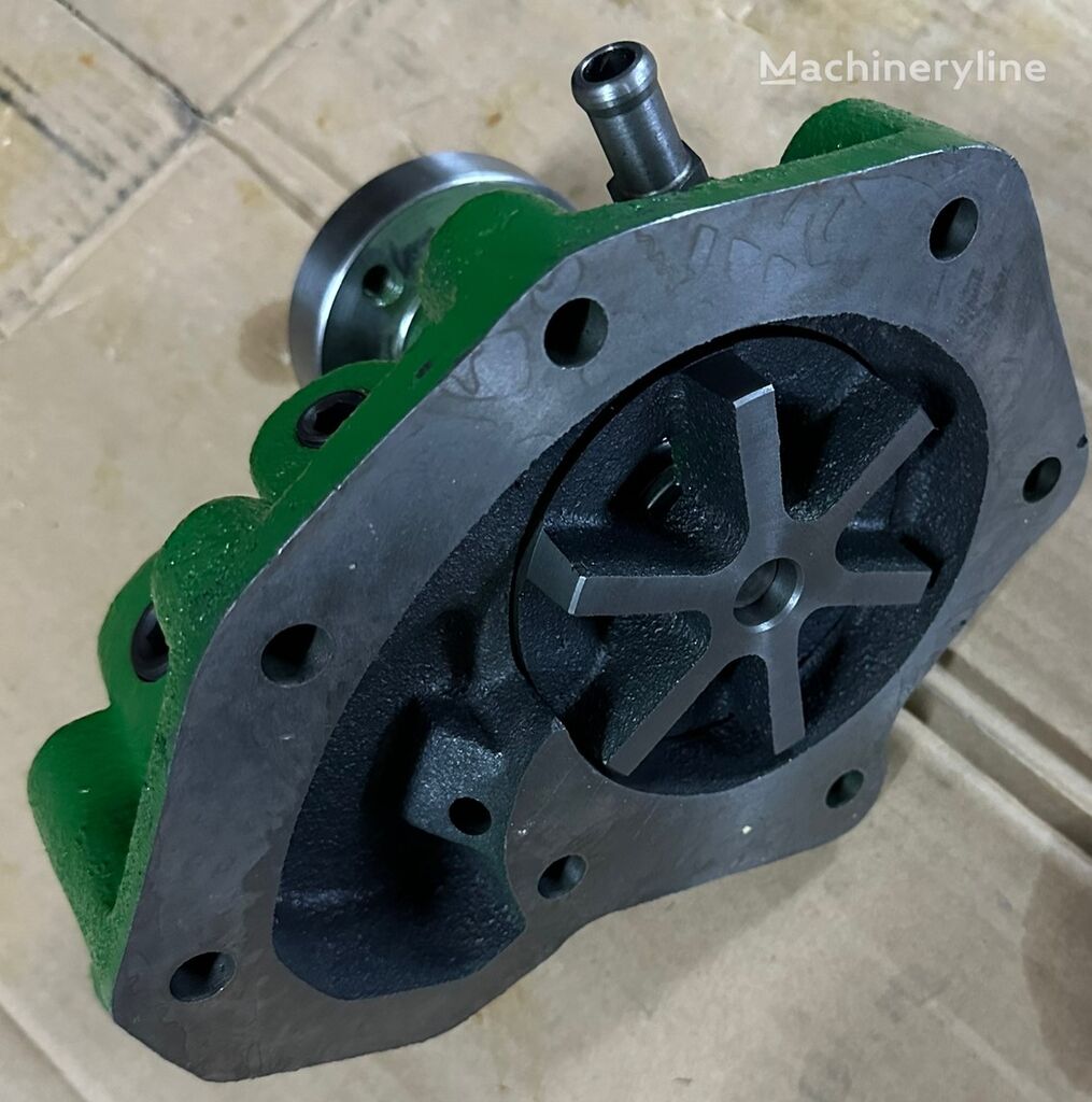 WATER PUMP John Deere RE14371 za John Deere 4039 bagera