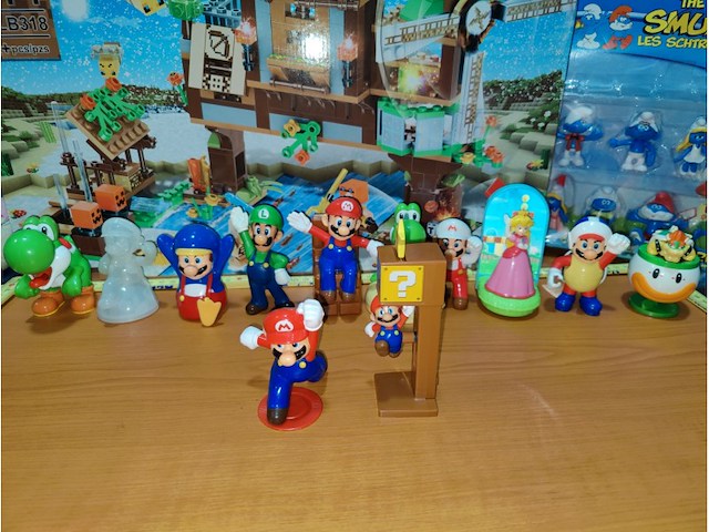 Super Mario komplet od 12 igracaka svi glavni likovi