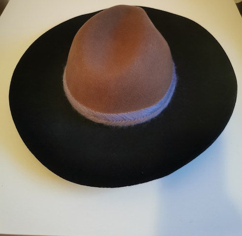 Zara šešir