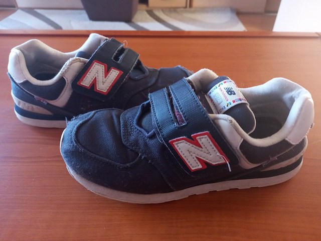 # New balance -  br. 35