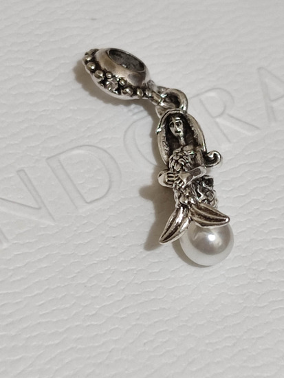 Pandora mala sirena / 500