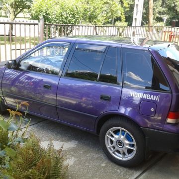 Suzuki Swift 1989-2004 prednji+zadnji hečbek bočni vetrobrani