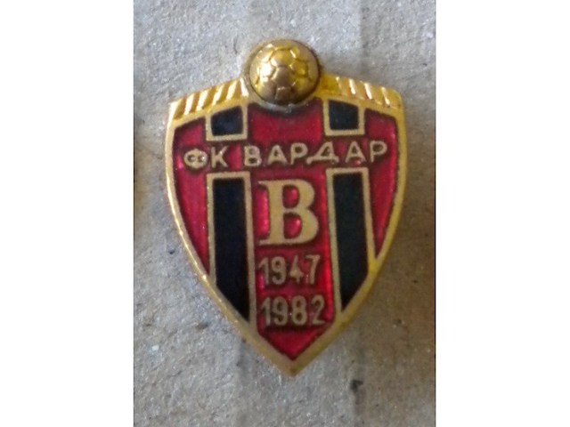 `FK Vardar` (emajlirana sa apliciranom loptom)
