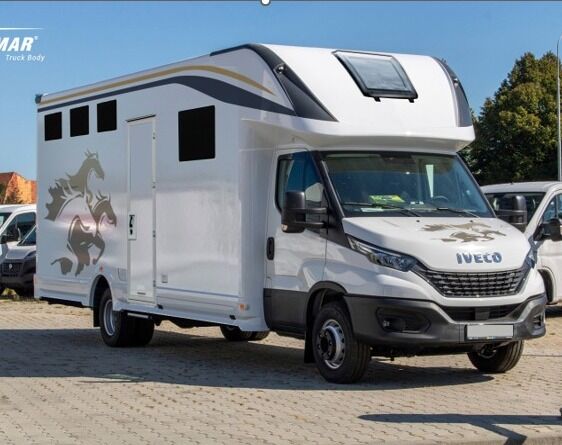 Novi IVECO vozilo za prevoz konja