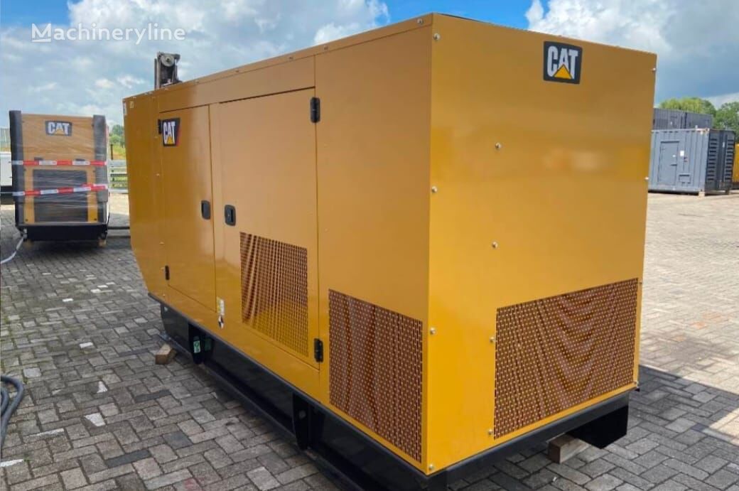 Novi Caterpillar 275 kVt diesel generator