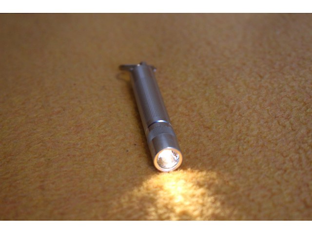 Mini Maglite Solitaire