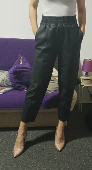 Zara siroke pantalone