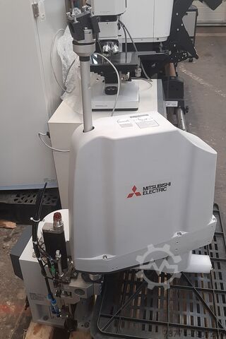 Industrijski robot
Mitsubishi RH-6FH5520-D1-S15