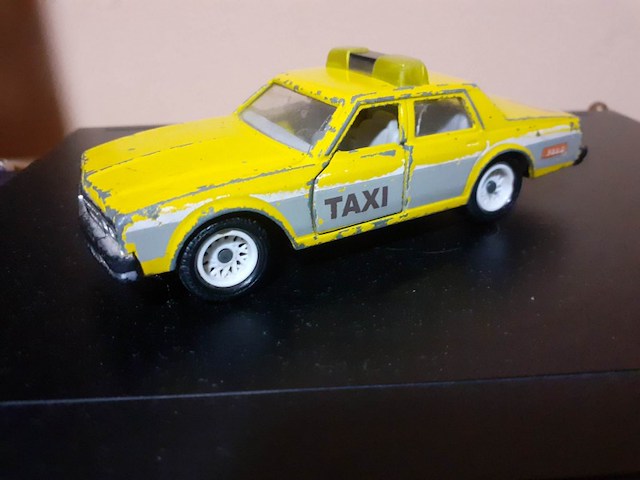 CHEVROLET IMPALA TAXI MAJORETTE