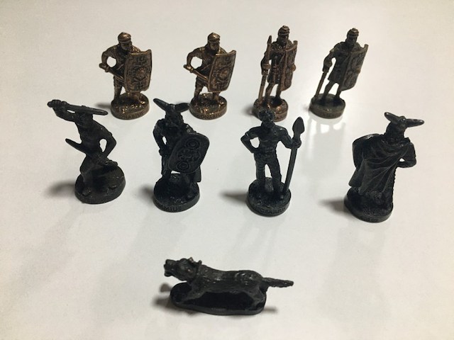 Mesingani vojnici  Drevni Rim  9 figurica mesing/bronza