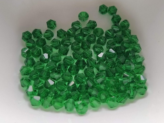(A1080) Kristali Bicone zelena 4mm 100kom
