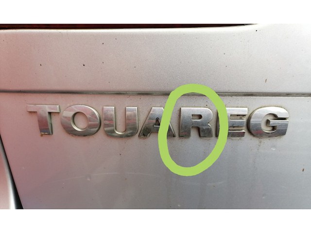 Slovo (R) za gepek vrata Volkswagen Touareg 7L