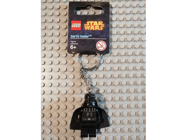 LEGO STAR WARS / DARTH VADER (PRIVEZAK)