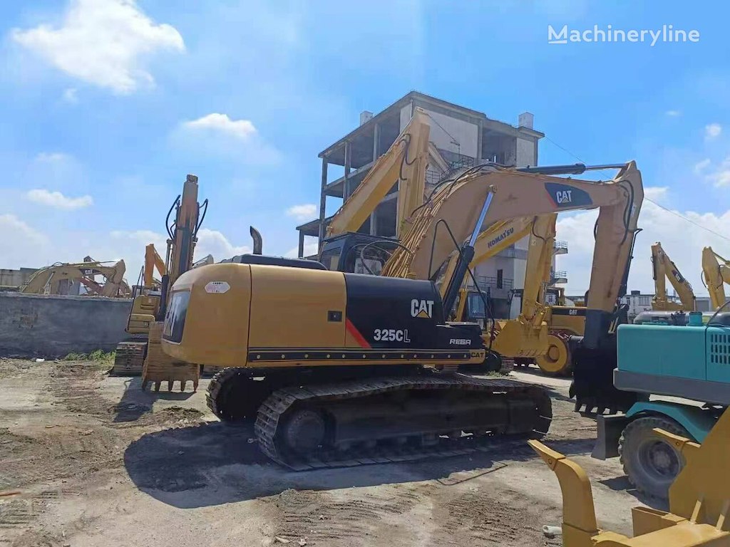 Caterpillar 325CL koračajući bager