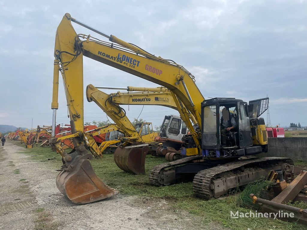 Komatsu PC 228 bager guseničar po rezervnim delovima