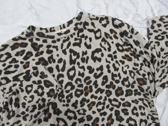 H & M baggy animal print bluza vel. M