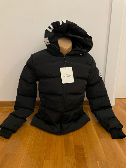 Moncler jakna