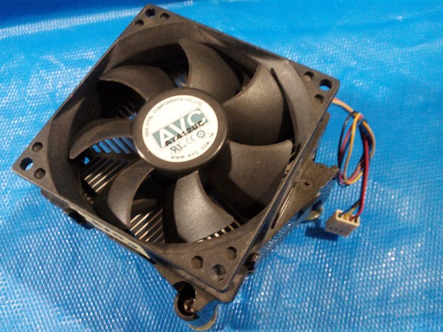 AVC kuler ventilator  sa lagerima za 775 Intel