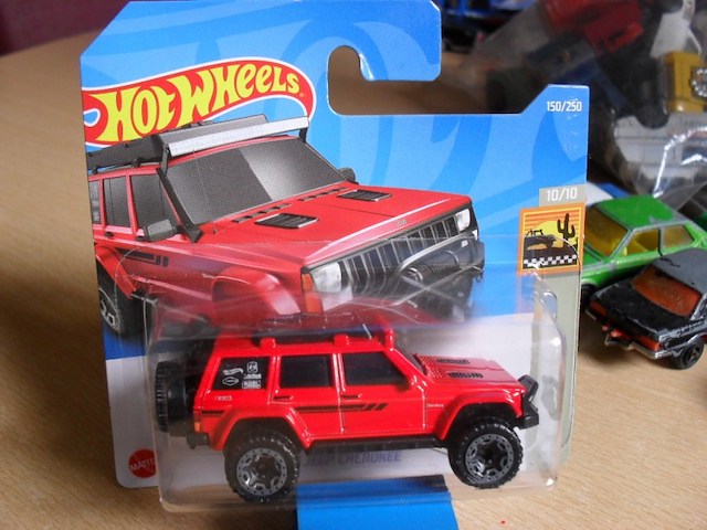 HOT WHEELS-`95 JEEP CHEROKEE