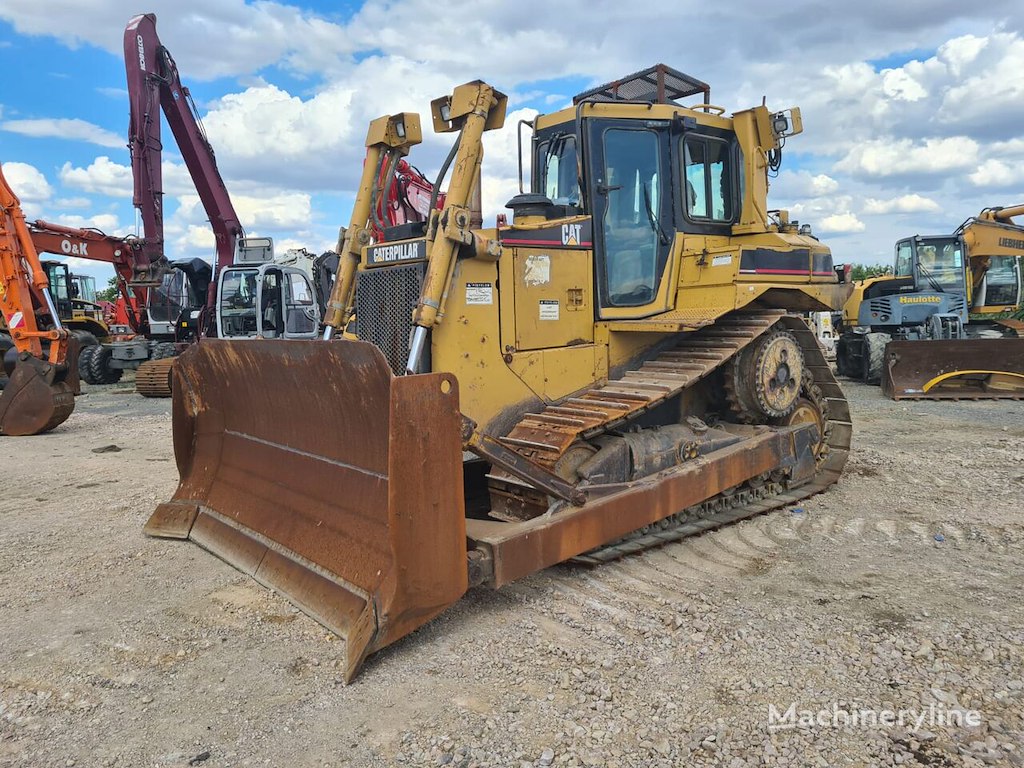 Caterpillar D6R III buldožer