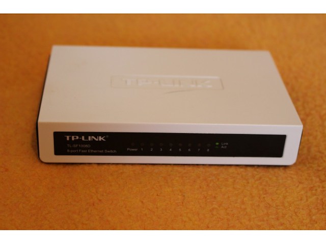 8-mo portni Switch TP-LINK TL-SF1008D 10/100Mbps