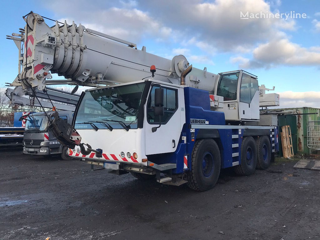 Liebherr LTM 1055 3.2 pokretna dizalica