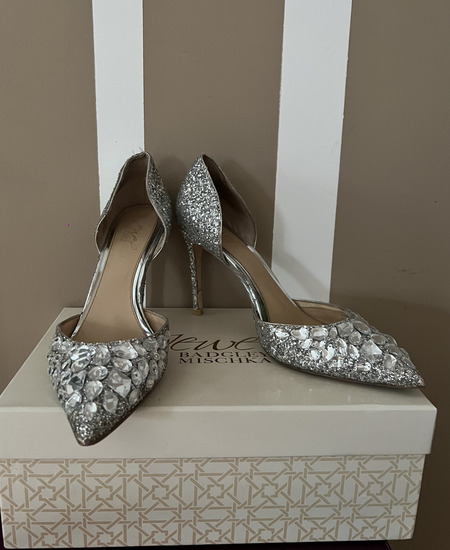 Badgley Mischka stikle