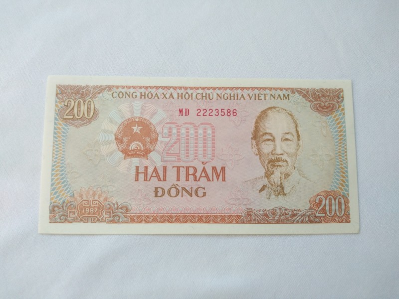 Vijetnam 200 Dong,1987 god.UNC