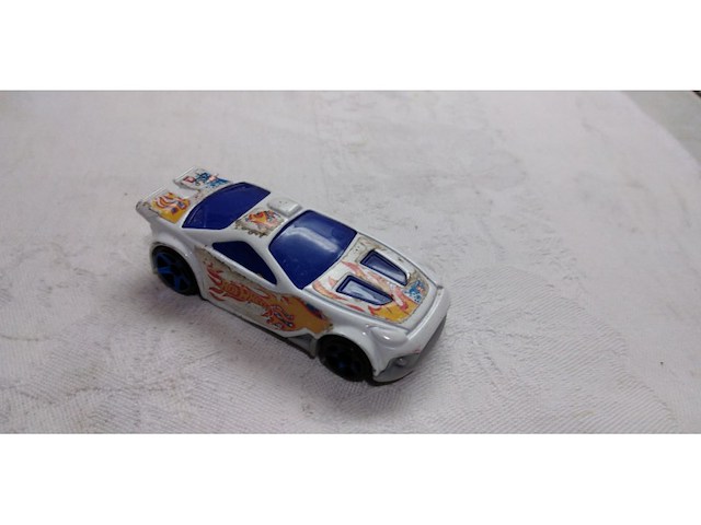 Hot Wheels autic za Mc Donalds 2012 ,oko 1:60,China mal