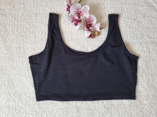 Primark crni crop top