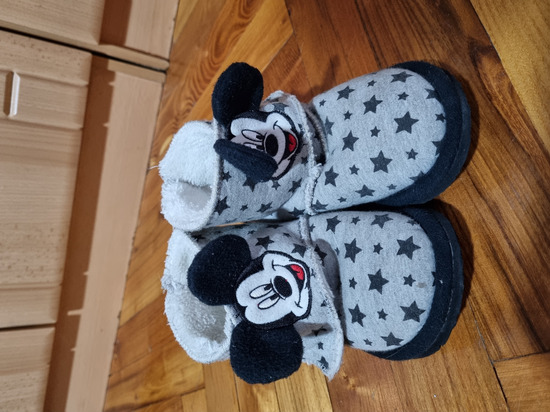 Mickey mouse ugg