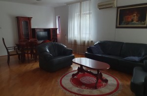 Iznajmljujem Stan-Apartman, Banovo Brdo, Beograd Grad