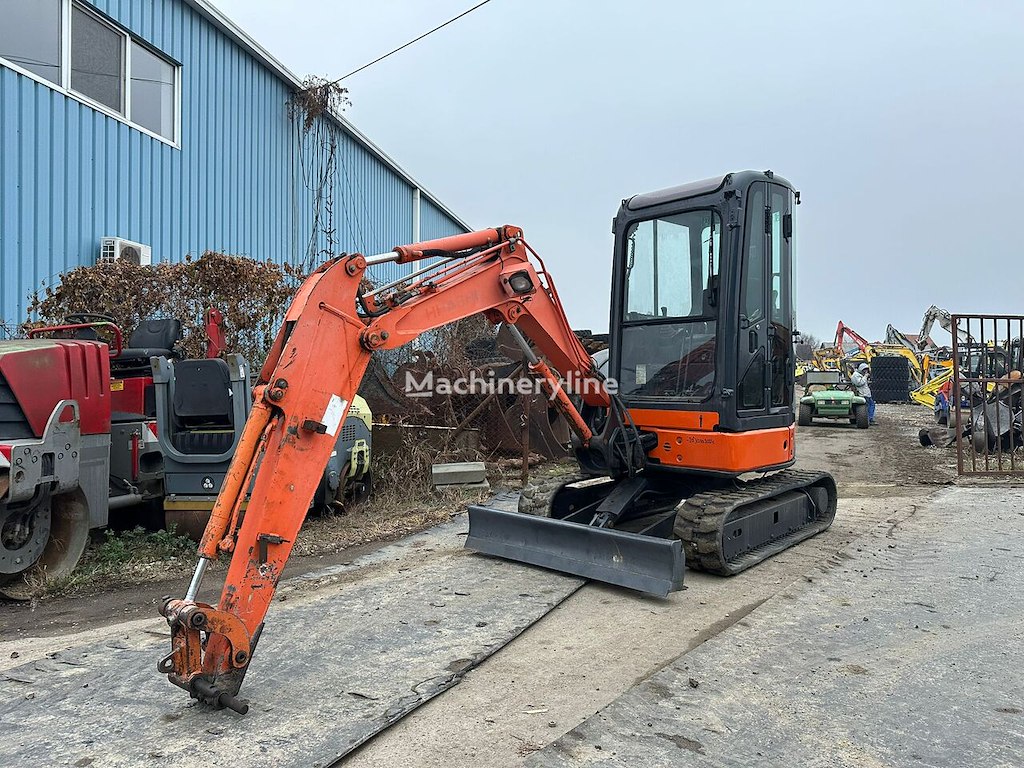 Hitachi ZX27U mini bager