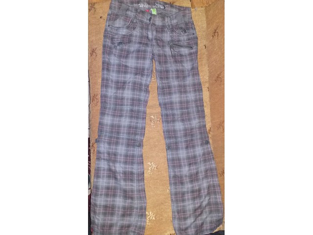 Ženske karirane  pantalone -edc-size 34-espirit- sive