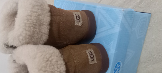 UGG cizmice 30