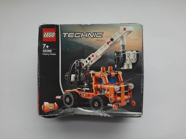 LEGO Technic - Cherry Picker 42088
