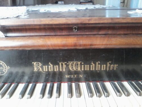 Koncertni klavir Rudolf Windhofer – Wien