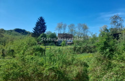 Sremski Karlovci-Fantastičan osunčan plac 2402 m2 sa izlazom na Potok koji Dosadno Žubori-065/3858880