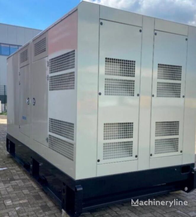 Novi Perkins 700 KvA diesel generator