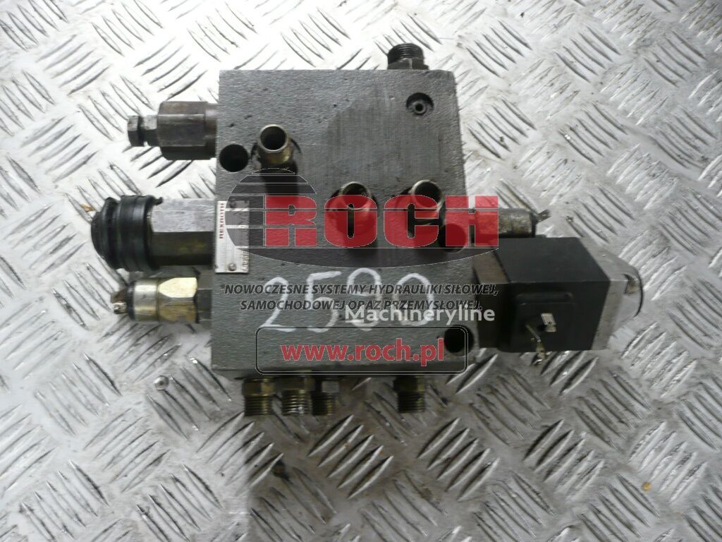 Rexroth 586645/4 LT13MPEA-20/100-030B1 02944 H15 + GH44-4-A-289 hidraulični razvodnik za bagera