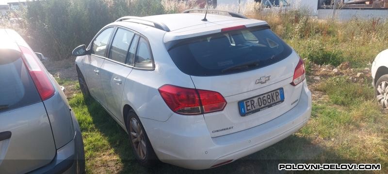 Chevrolet Cruze 1.6 B Karavan Kompletan Auto U Delovima