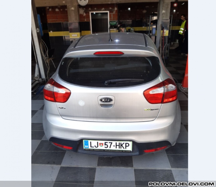 Kia Rio 1.1 Dizel Kompletan Auto U Delovima