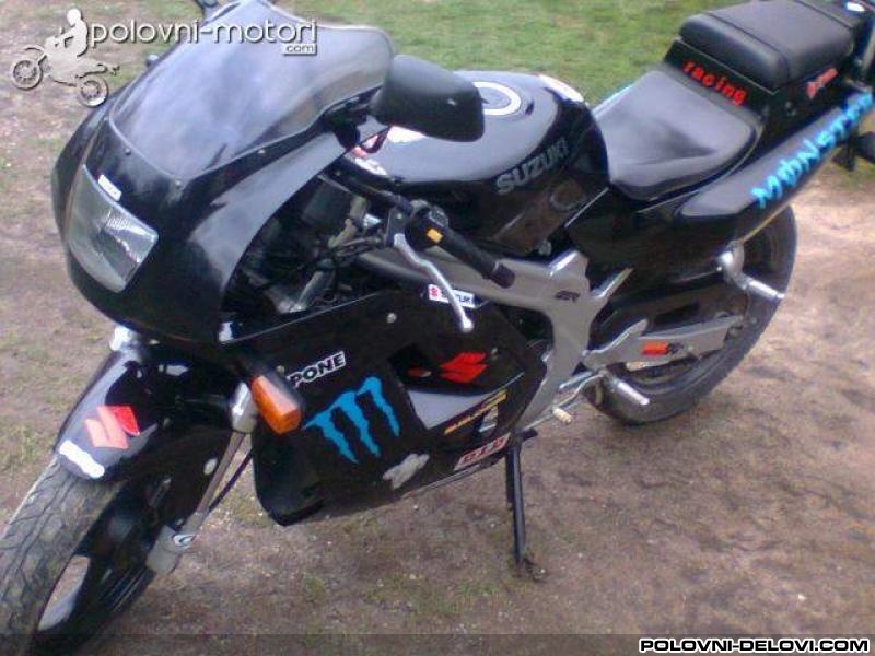 Suzuki RG 125 Kompletan motor u delovima