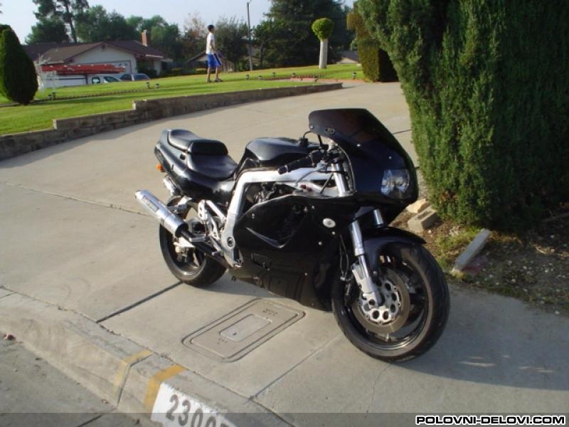 Suzuki GSXR 750 Kompletan motor u delovima