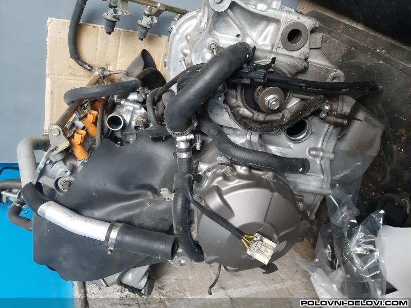 Honda CBR 600 rr Kompletan motor u delovima