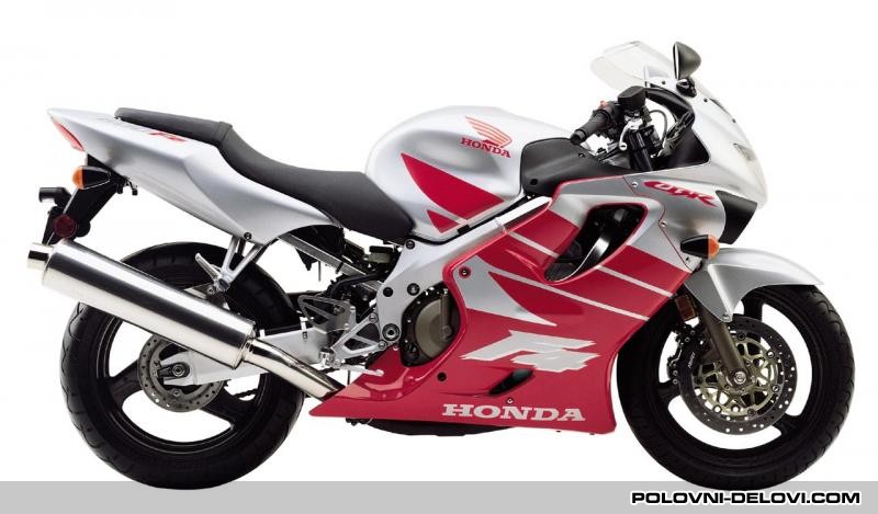 Honda CBR 600 F4 Kompletan motor u delovima