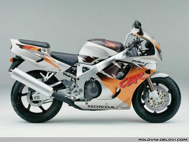 Honda CBR 900 RR Kompletan motor u delovima