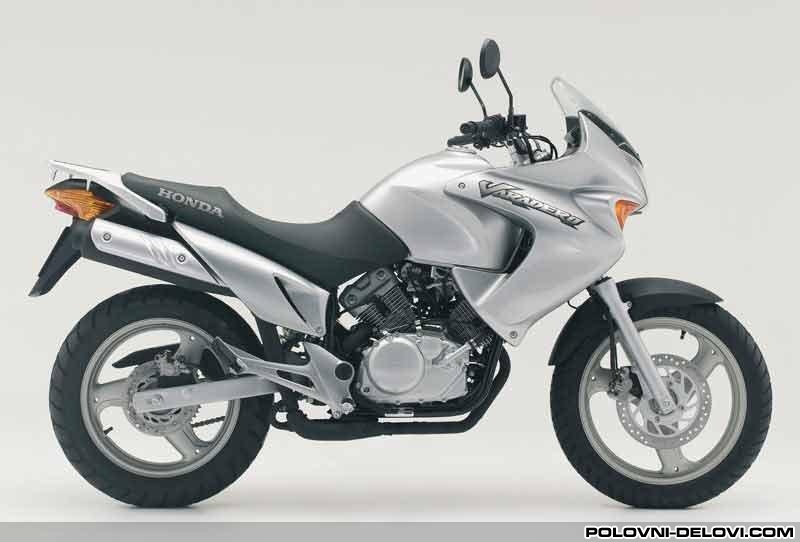 Honda Varadero 125 XLV Kompletan motor u delovima