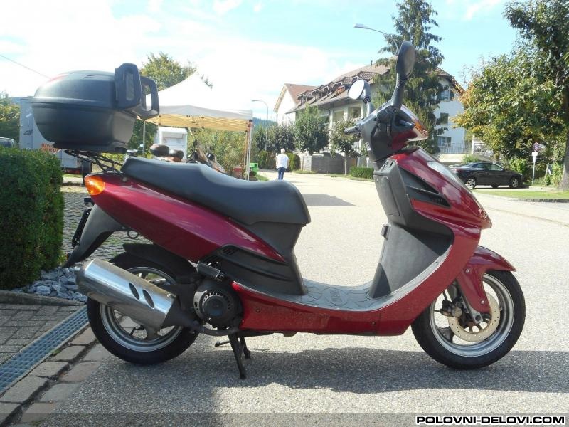 Daelim NS125 Kompletan motor u delovima