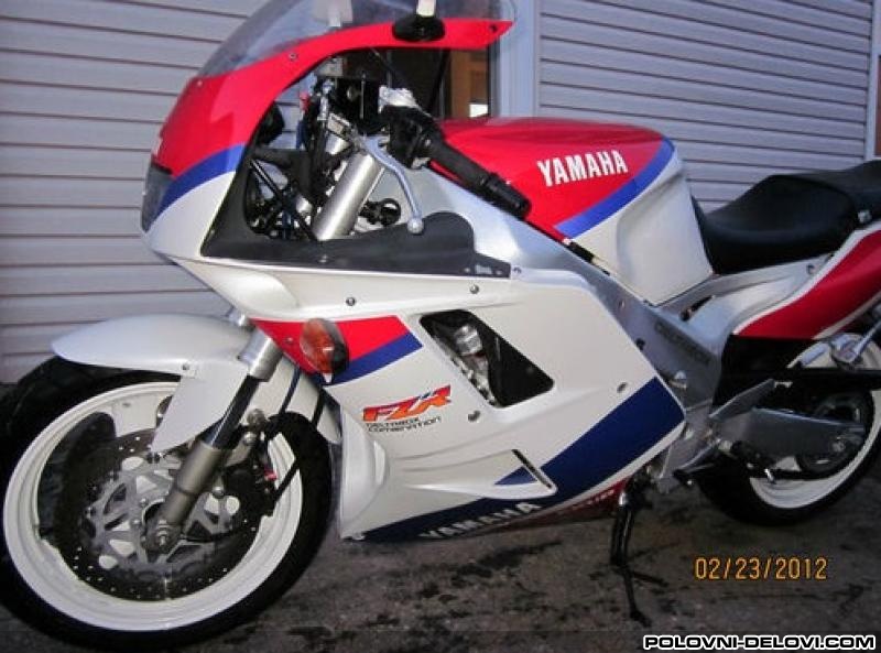 Yamaha Fzr-1000 \"93 Delovi Kompletan motor u delovima